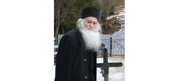 UN AN de la MOARTEA DUHOVNICULUI IUSTIN PÂRVU! PROFEŢIA lui ÎNCĂ NE ...